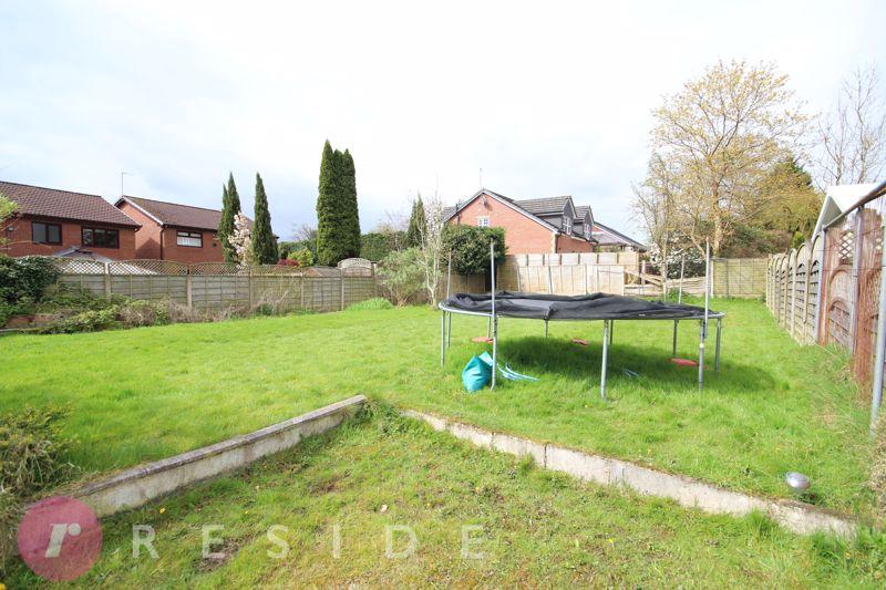 Upper Passmonds Grove, Rochdale OL11 3 bed property with land - £130,000