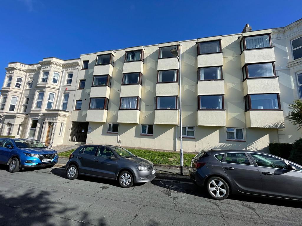 Exmouth Road, Plymouth PL1 3 bed duplex for sale - £150,000