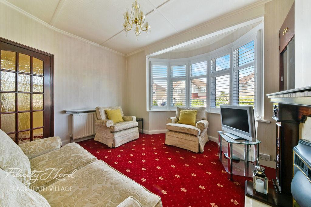 Mayday Gardens, London 2 bed semi-detached house - £475,000