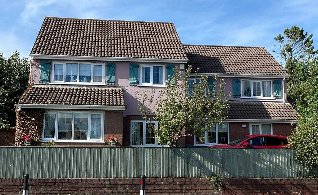 Heol Gwenallt, Swansea SA4 5 bed detached house - £375,000