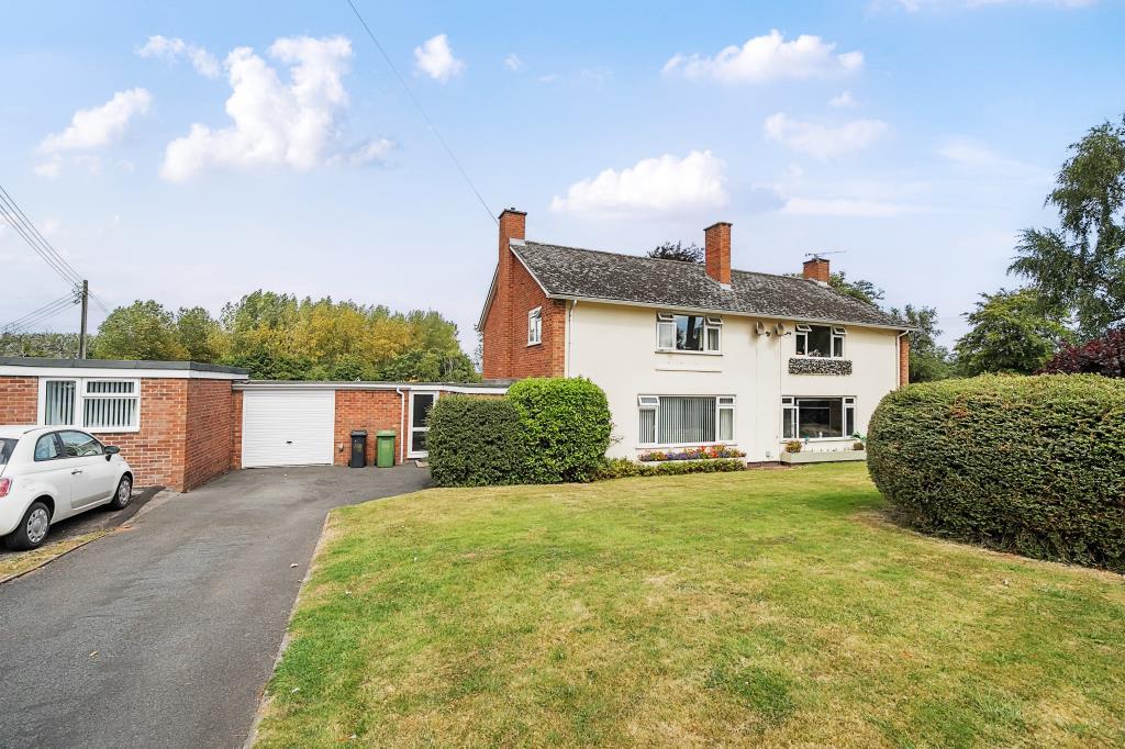Moreton On Lugg, Hereford, HR4 3 bed semi-detached house - £350,000