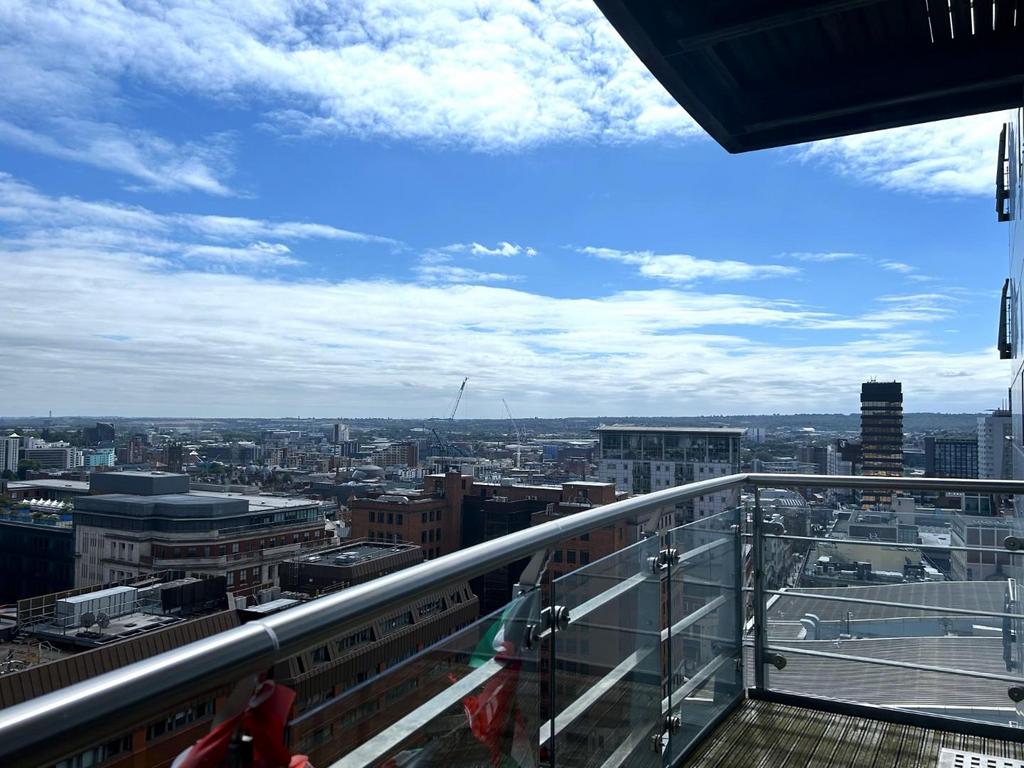 K2, Albion St, Leeds, West Yorkshire 2 bed apartment - £1,550 pcm (£358 pw)