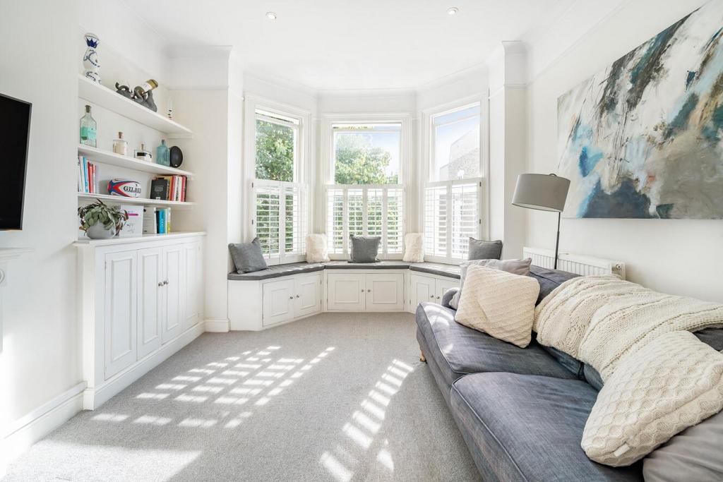 Stormont Road, Battersea, London, SW11 2 bed flat for sale - £550,000