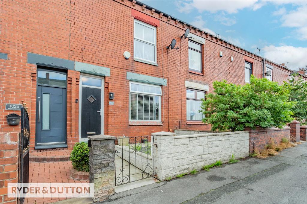Middleton Road, Chadderton, Oldham, OL9 2 bed terraced house - £200,000