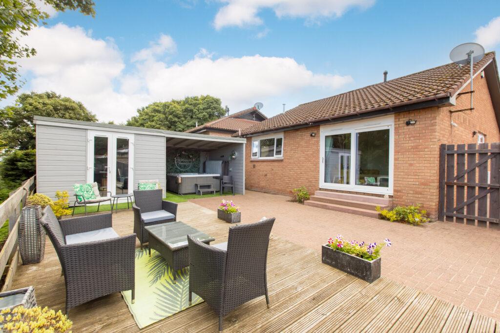 72 Station Road, Ratho Station... 2 bed detached bungalow - £275,000
