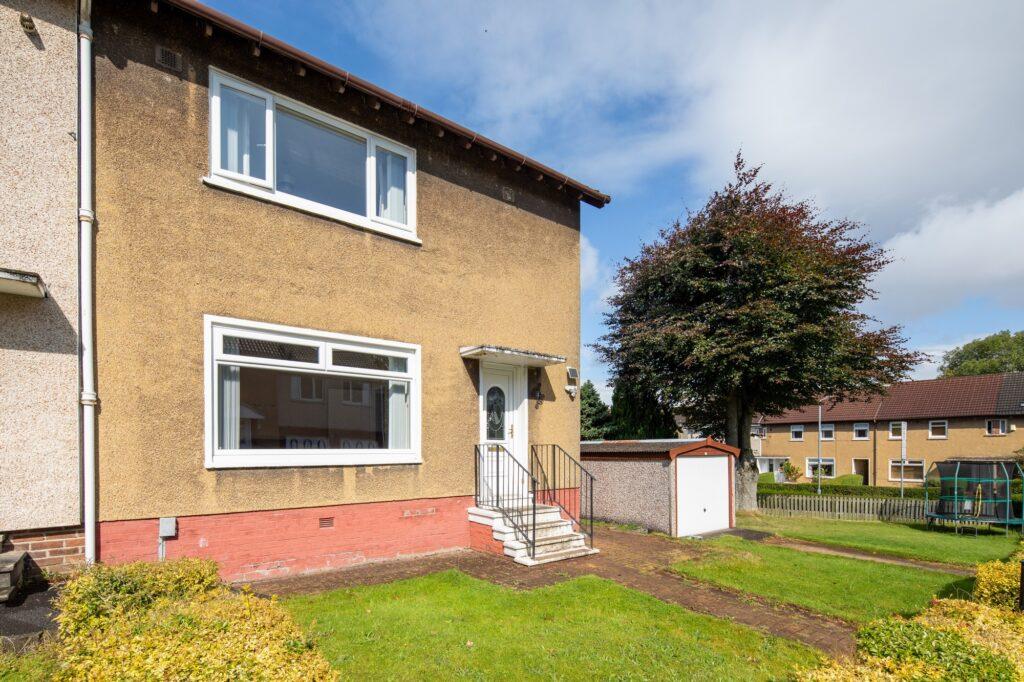 Glasserton Place, Merrylee 2 bed end of terrace house - £185,000