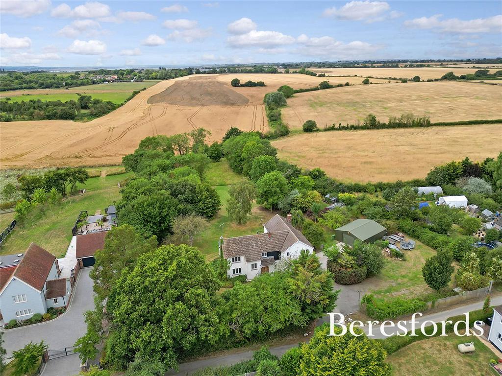 Mangapp Chase, Burnham-on-Crouch, CM0 5 bed detached house for sale - £ ...