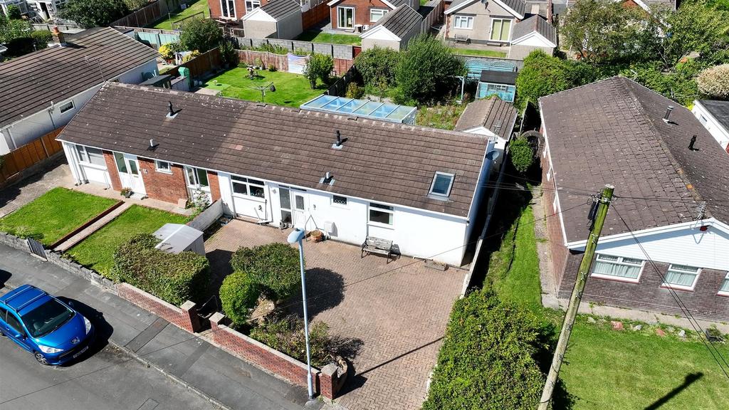 Pencaerfenni Park, Crofty SA4 3 bed semi-detached bungalow for sale - £ ...