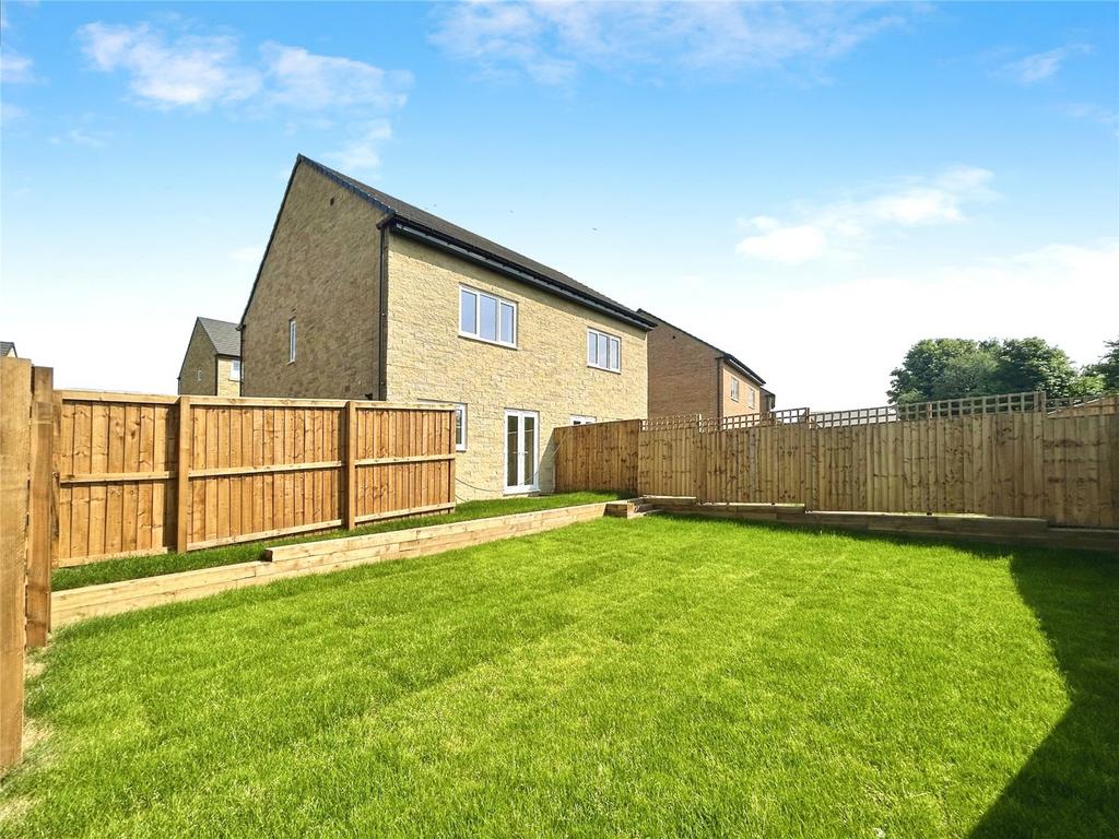 Spindle Walk, Huddersfield, HD2 3 bed semi-detached house - £1,295 pcm ...