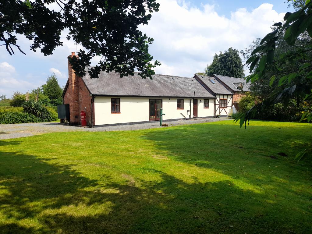 Melverley SY10 3 bed semi-detached house for sale - £275,000
