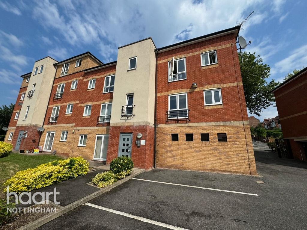 Cranmer Street, Nottingham 2 bed apartment - £130,000