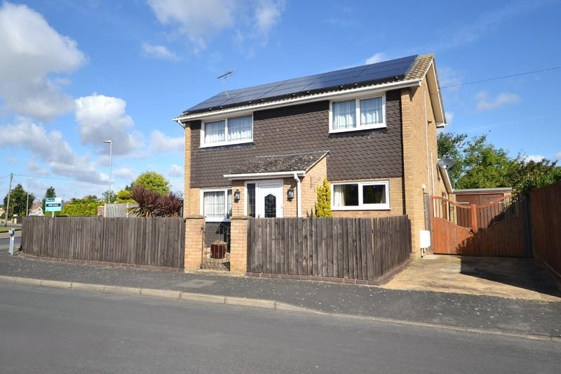 Pilgrims Way, Spalding PE11 2 bed detached house - £202,000