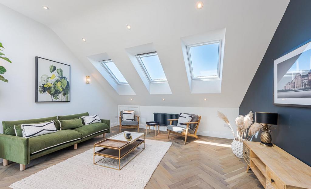 Cathles Road, London SW12 3 bed flat - £950,000