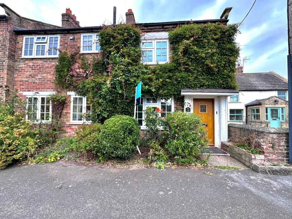 Carthorpe, Bedale, North Yorkshire, DL8 4 bed house - £1,100 pcm (£254 pw)