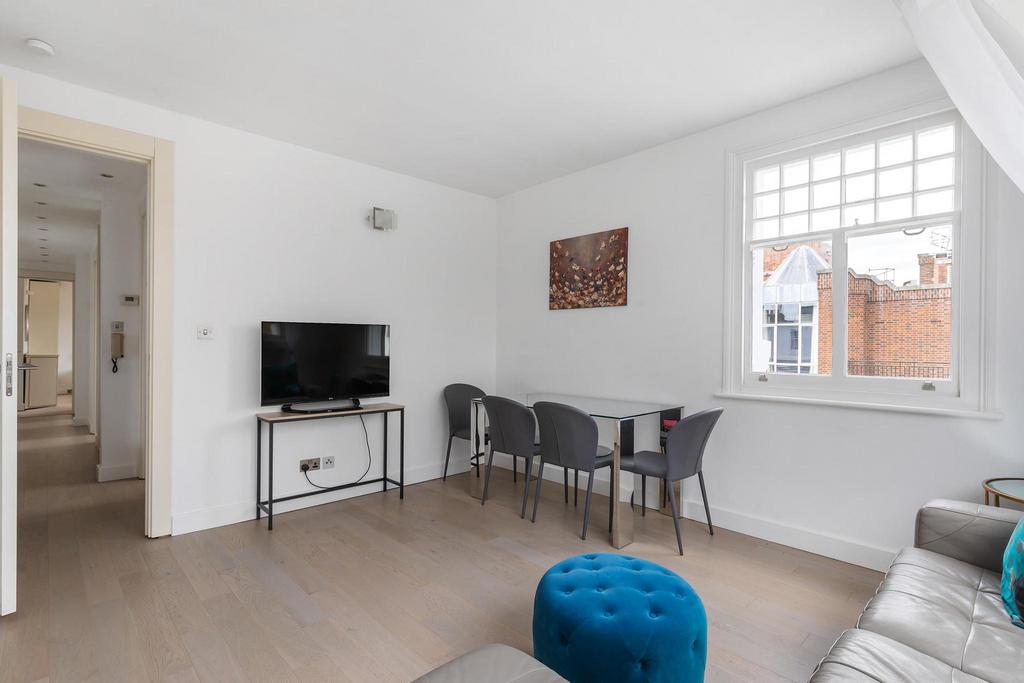 Tedworth Square, London, SW3 2 bed apartment - £3,150 pcm (£727 pw)