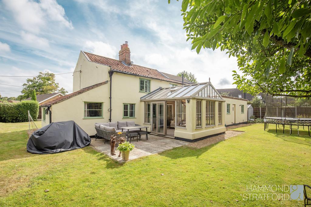 Canns Lane, Hethersett 4 bed detached house - £750,000