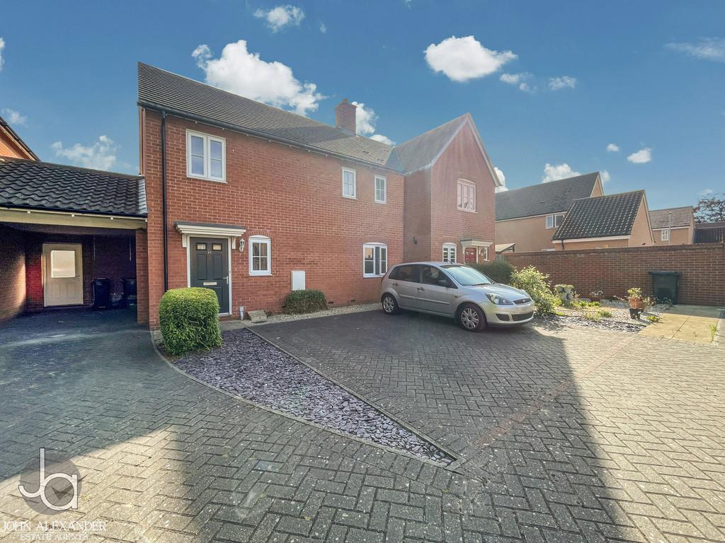 Foundation Way, Colchester 2 bed semi-detached house - £300,000