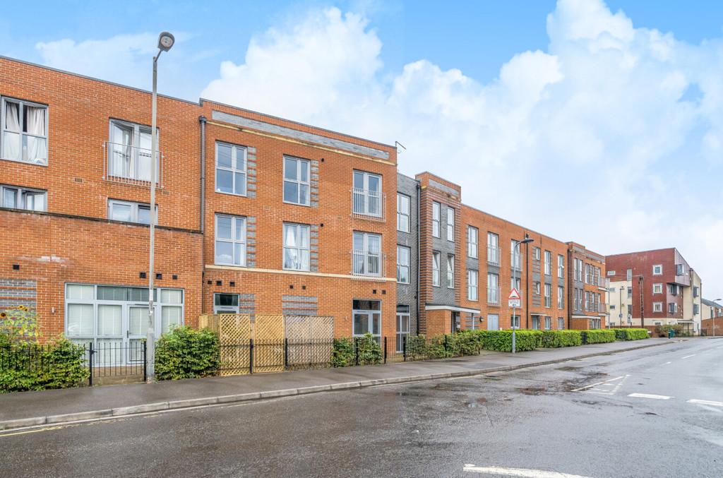 Meridian Way, Southampton, Hampshire 1 bed apartment for sale - £155,000