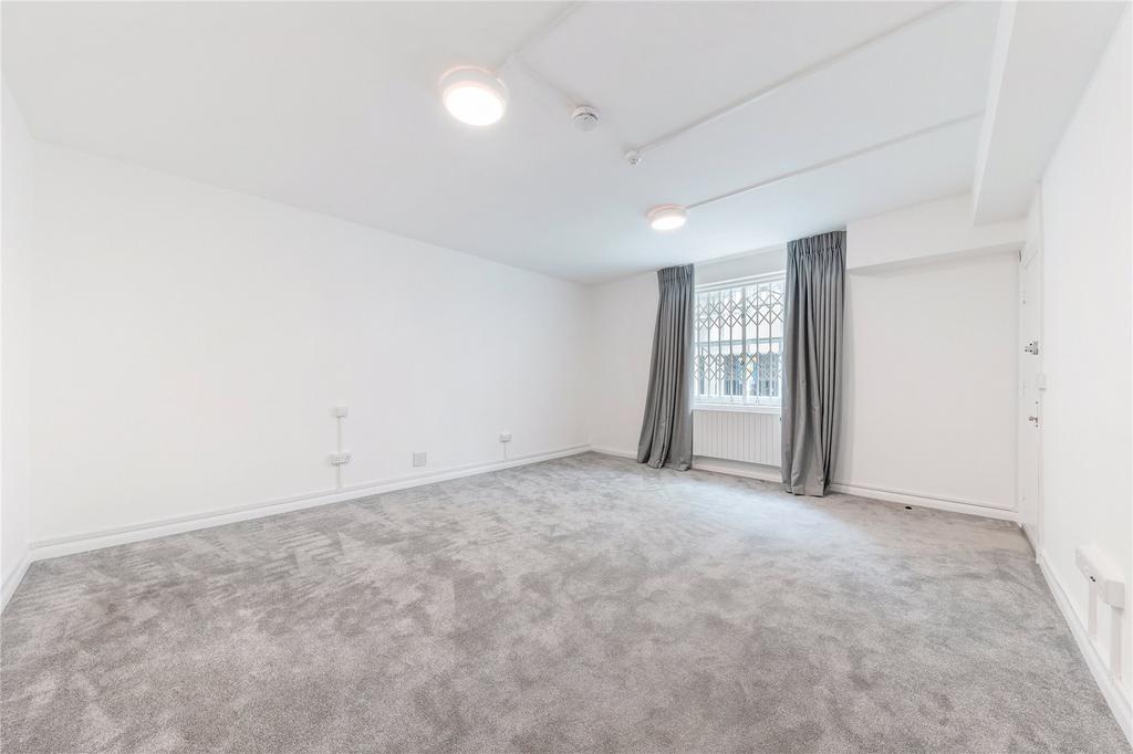 Cranley Place, South Kensington... Studio - £1,235 pcm (£285 pw)