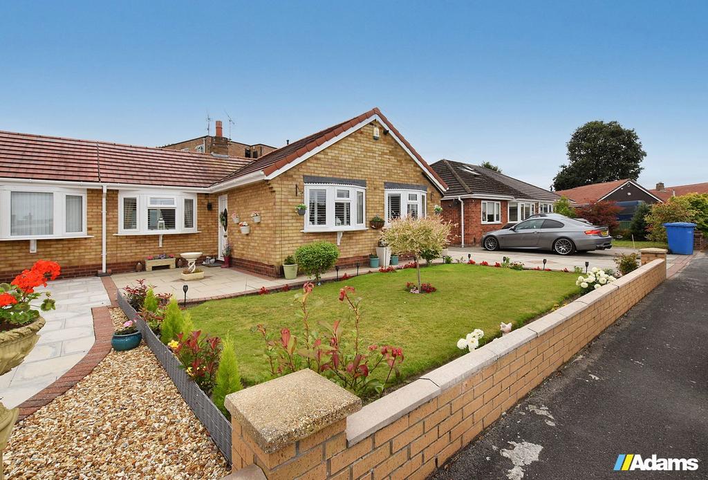 Rushmore Grove, Paddington 2 bed semi-detached bungalow - £330,000