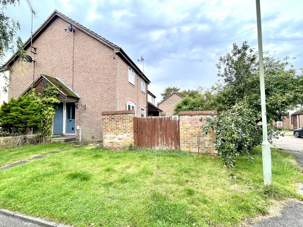 Fetcham Village 1 bed semi-detached house for sale - £325,000