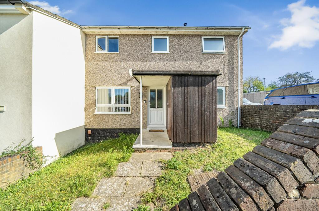 Ennerdale, Bracknell, Berkshire 3 bed end of terrace house - £375,000