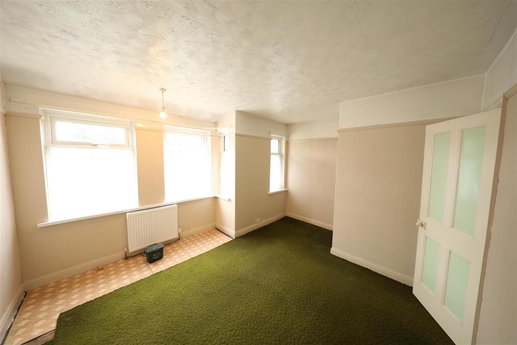 Spring Bank West, Hull 2 bed house - £90,000