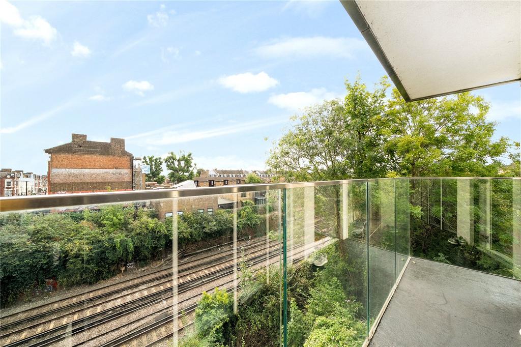 Kirkdale, Sydenham, London, SE26 1 bed flat for sale - £275,000