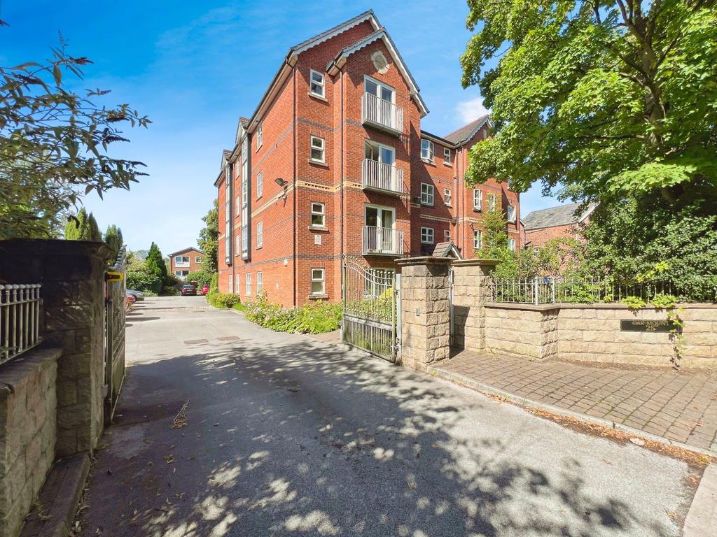 Oak Mount, 25 Half Edge Lane, Monton... 2 bed flat for sale - £170,000