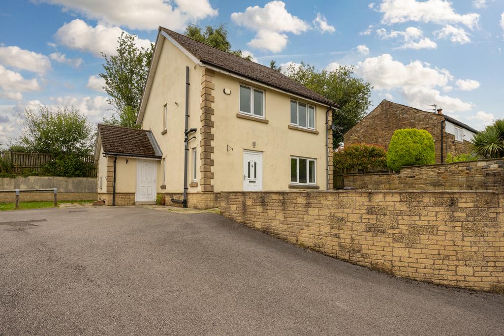 Marland Rise, Rochdale, Lancashire 3 bed detached house - £350,000