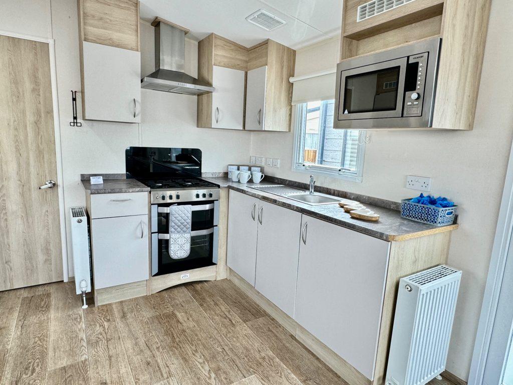 Rye Harbour Holiday Park 3 bed static caravan - £49,995