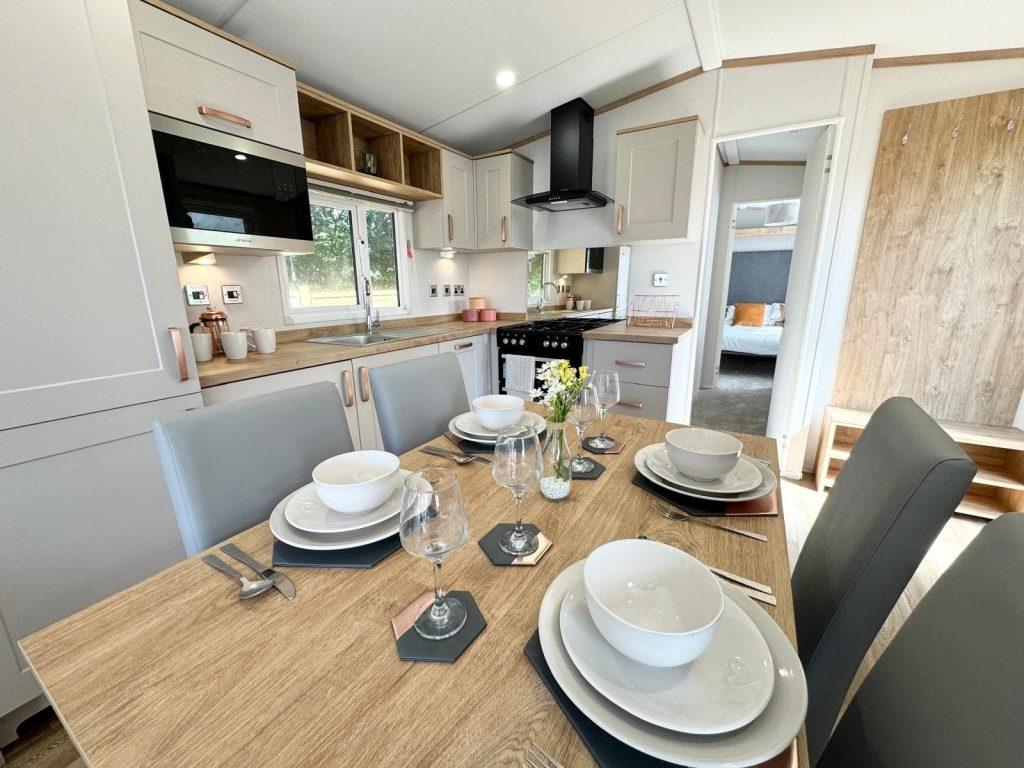 Solent Breezes Holiday Park 2 bed static caravan - £94,995