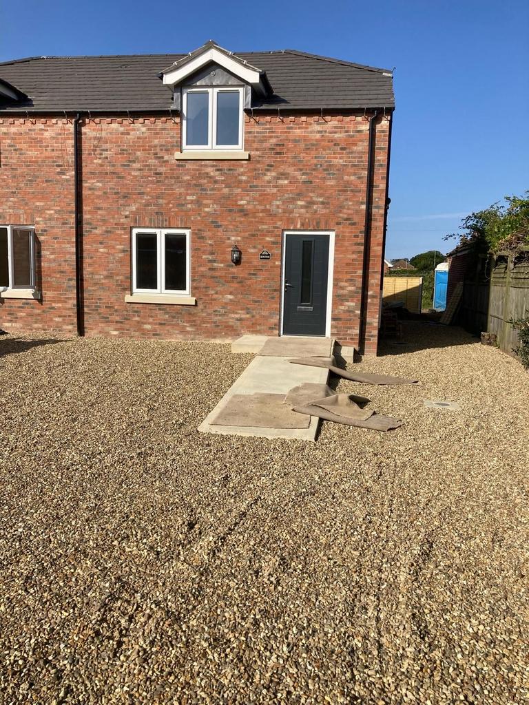 Royston,Caleb Hill Road, PE22 9PX 3 bed semi-detached house - £953 pcm ...