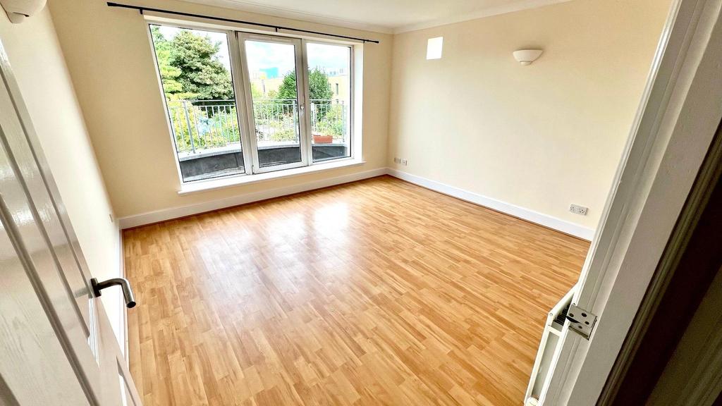 Ann Terrace, Edinburgh, EH8 2 bed flat - £1,595 pcm (£368 pw)