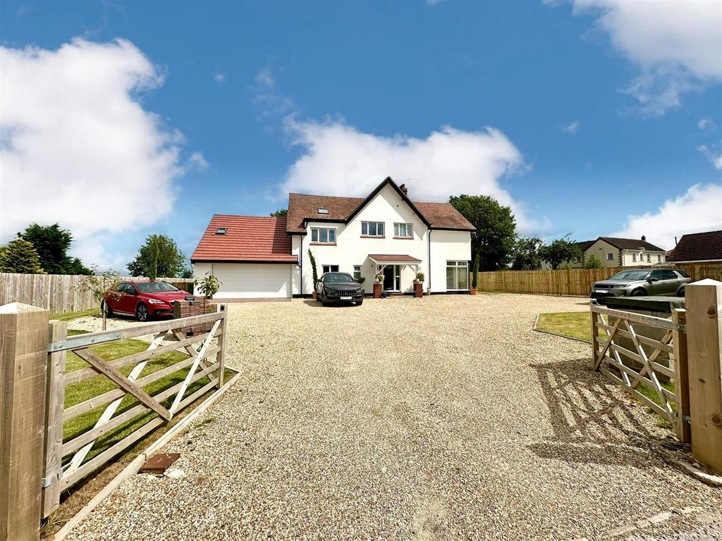 Rolston Road, Hornsea 5 bed house for sale - £765,000