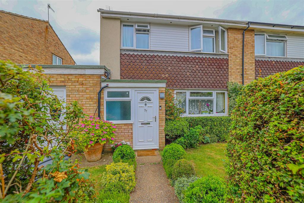 Crawley Drive, Hemel Hempstead, HP2 3 bed house - £2,000 pcm (£462 pw)