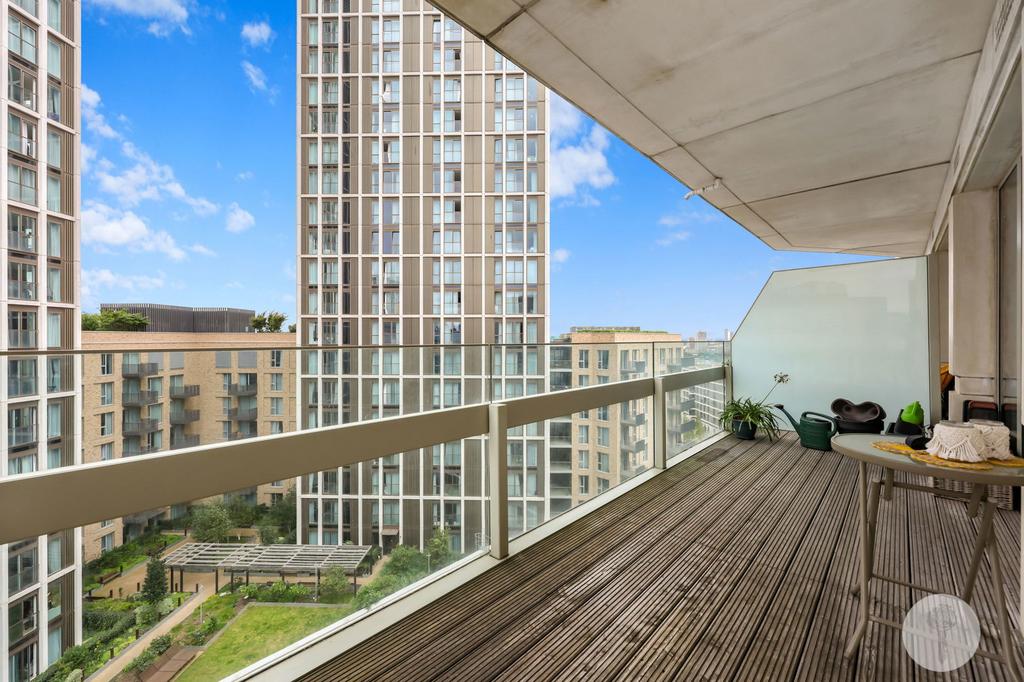 Liberty Bridge Road, London E20 2 bed apartment - £570,000