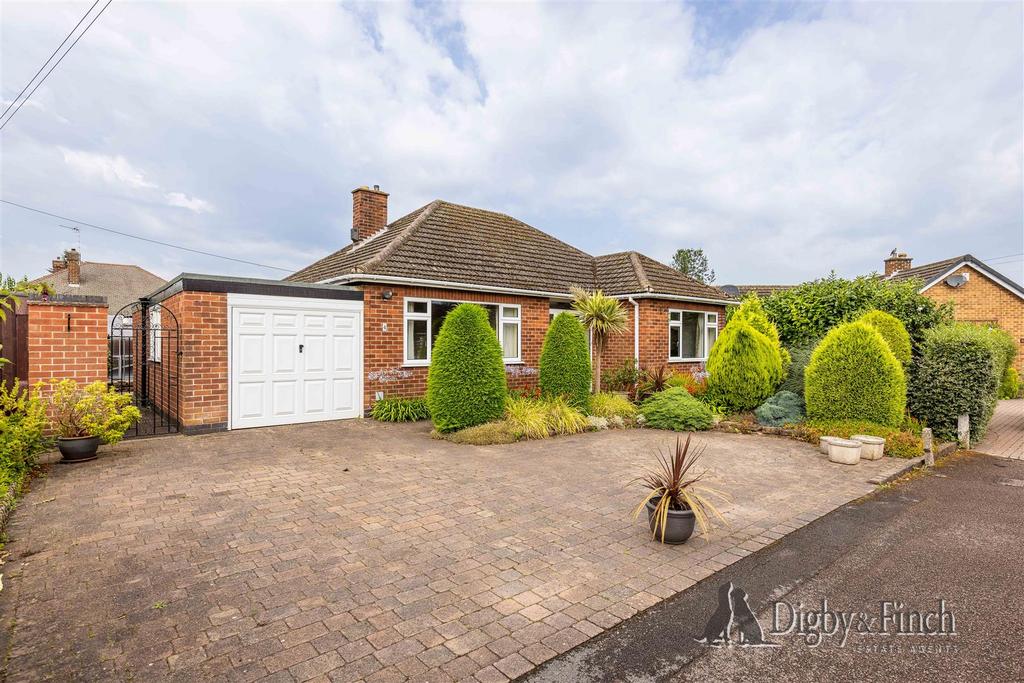 Edale Rise, Toton, Nottingham 3 bed detached bungalow for sale - £375,000