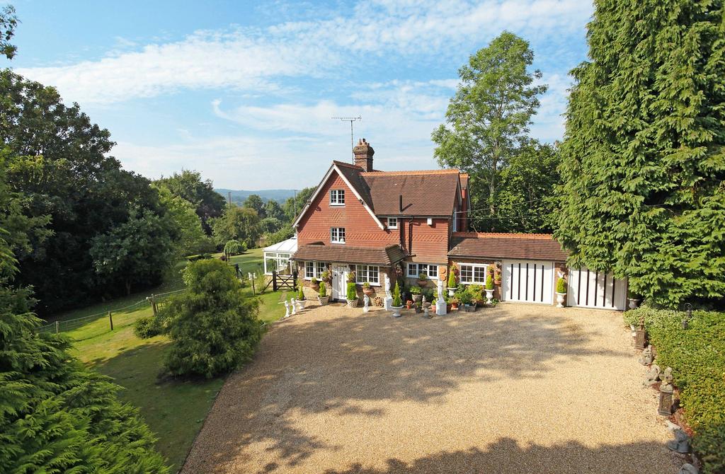 London Road, Forest Row RH18 4 bed detached house - £875,000
