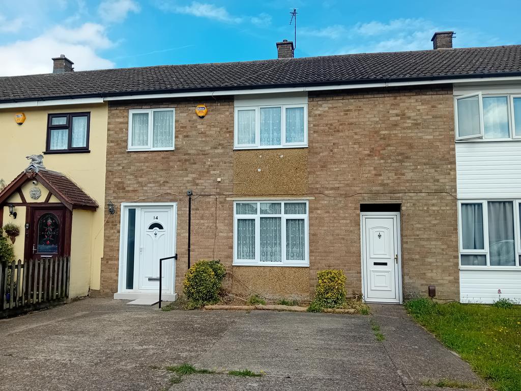 Dunstable LU5 3 bed terraced house - £1,395 pcm (£322 pw)