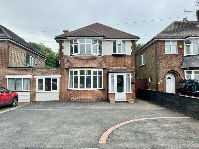 Broom Leys Road, Coalville LE67 3 bed detached house - £1,400 pcm (£323 pw)