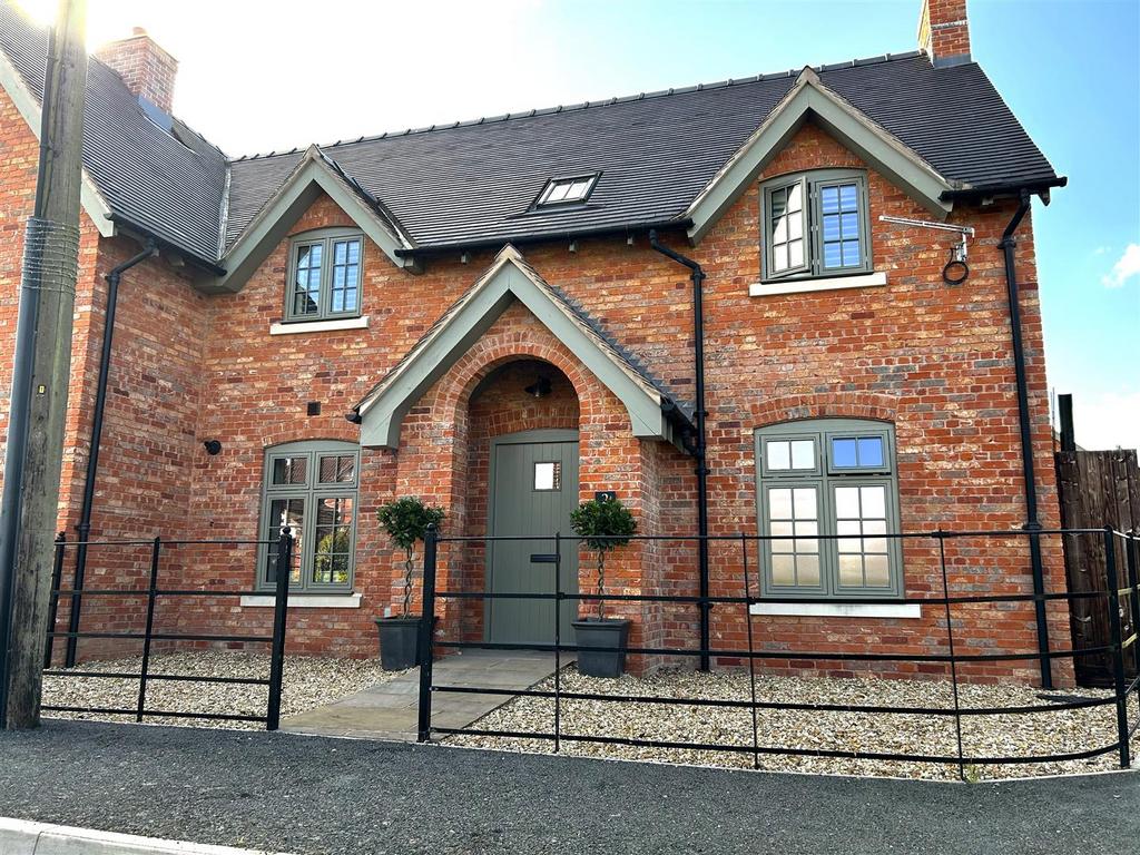 Wilson Meadow, Calverhall 3 bed semi-detached house - £375,000