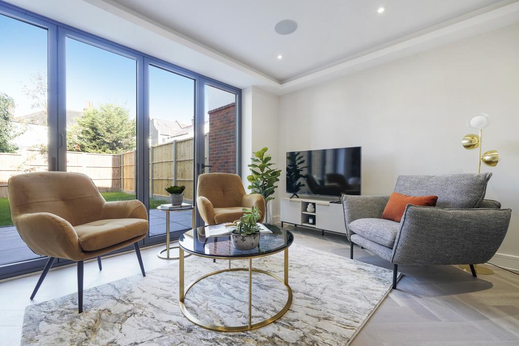 Alverstone Road, London, New Malden, KT3 3 bed house - £825,000