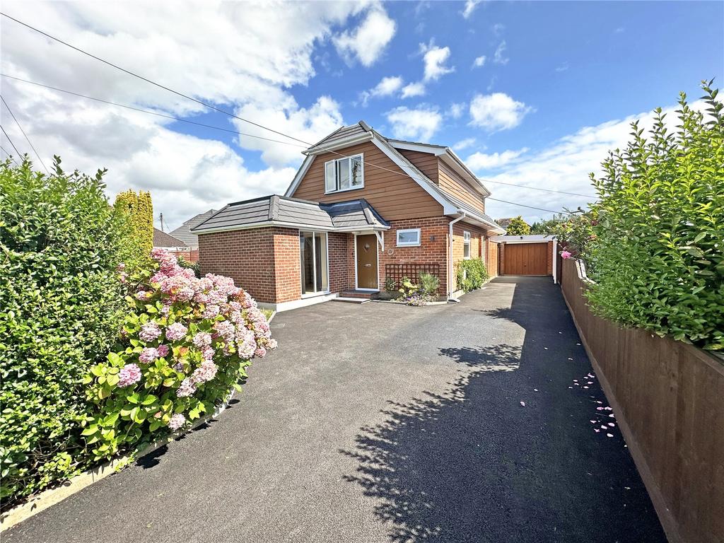 Chewton Way, Walkford, Christchurch... 4 bed detached house - £795,000