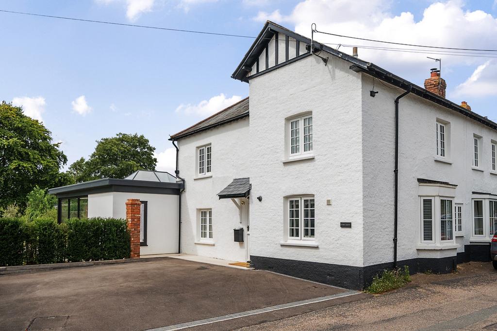 Exeter EX5 3 bed cottage - £575,000
