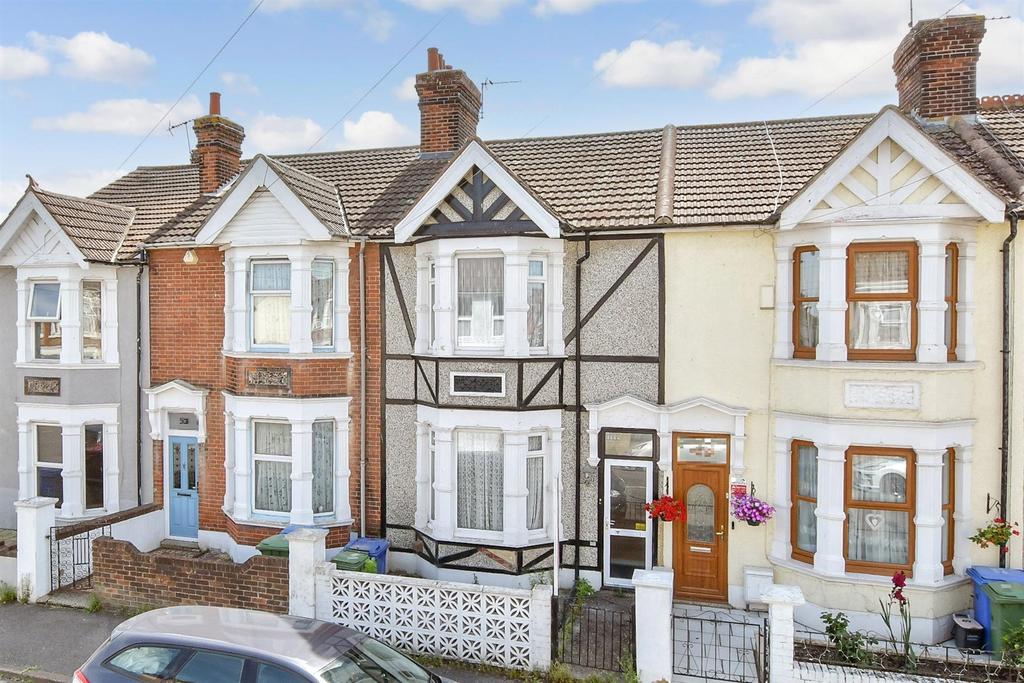 Coronation Road, Sheerness, Kent 3 bed terraced house - £210,000