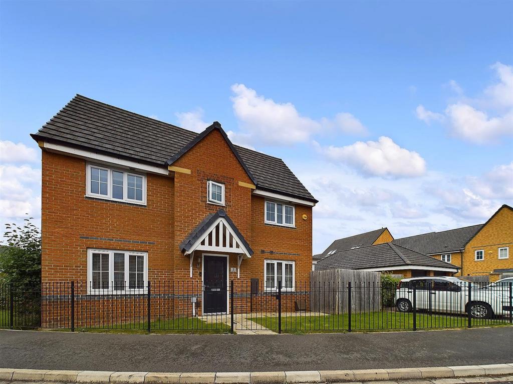 Ropery Road, Gateshead NE8 3 bed semi-detached house - £1,270 pcm (£293 pw)