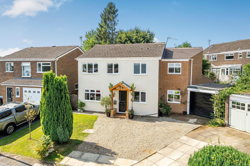 Hookstone Close, Harrogate, HG2 4 bed detached house - £525,000