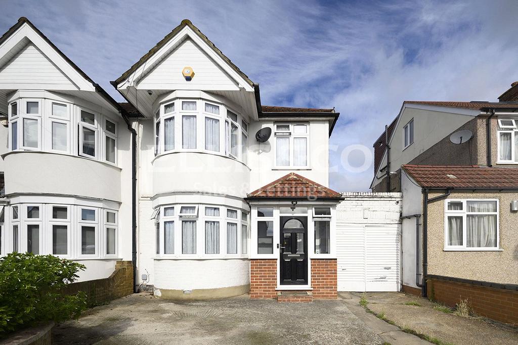 Hunters Grove, Harrow HA3 3 bed house for sale - £680,000