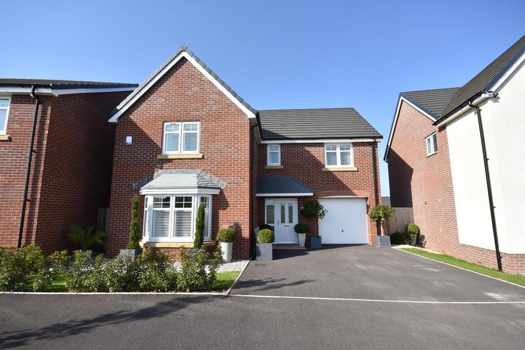 16 Melrose Walk, Sully, CF64 5WD 4 bed detached house - £495,000